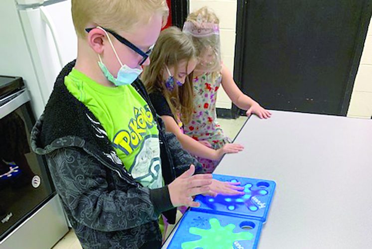 Short Line Elementary Students Go ‘Splat’ Over New Technology | News ...